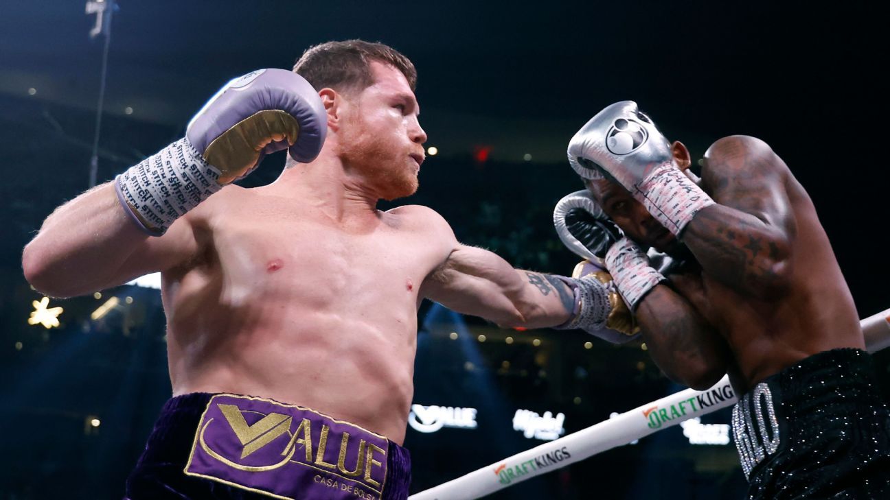 Canelo Álvarez pasea en Las Vegas ante Jermell Charlo - ESPN
