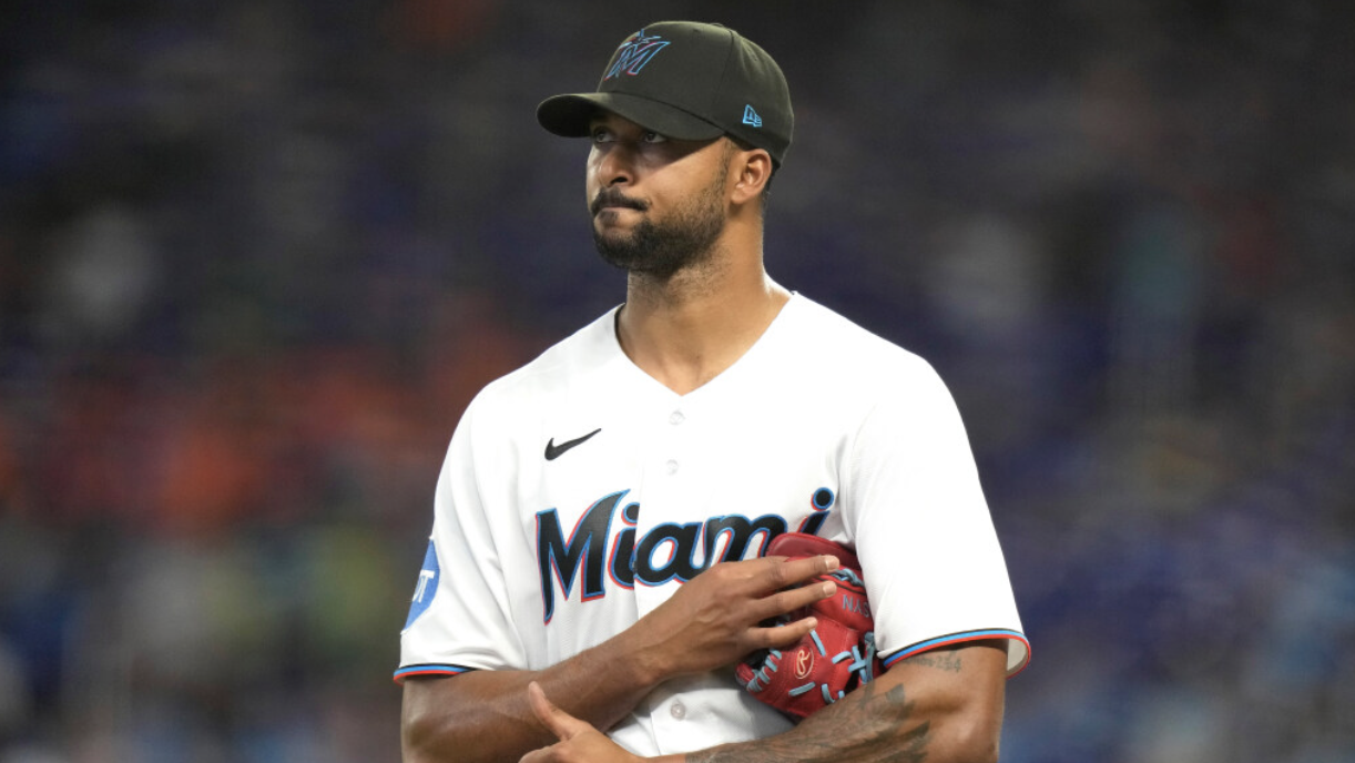 Sandy Alcántara anuncia que fue sometido a cirugía "Tommy John" - ESPN