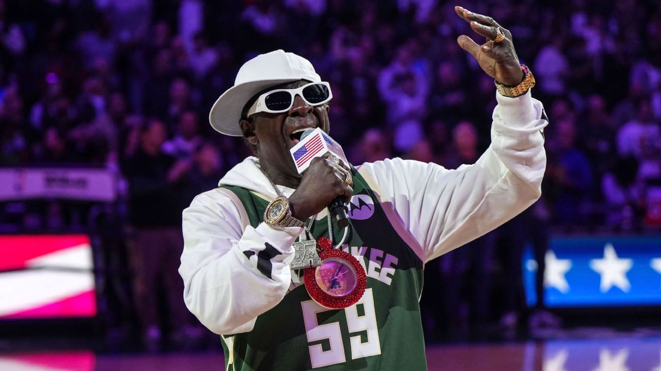 Flavor Flav Performs Memorable National Anthem At Bucks Hawks Espn