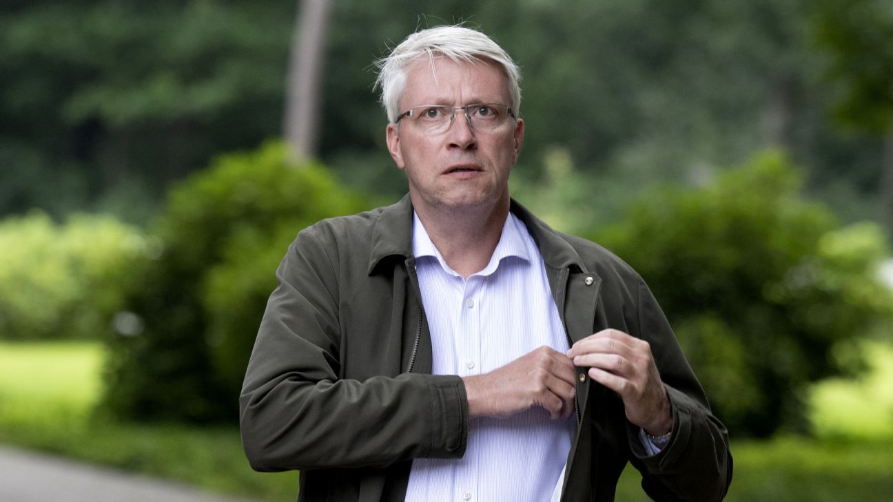 Nieuwe aflevering in palingsoap: Veerman volgt Smit op - ESPN