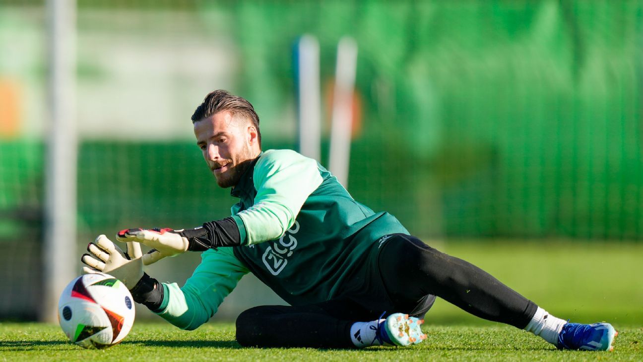 Ajax-doelman Ramaj: "We zijn op de goede weg" - ESPN