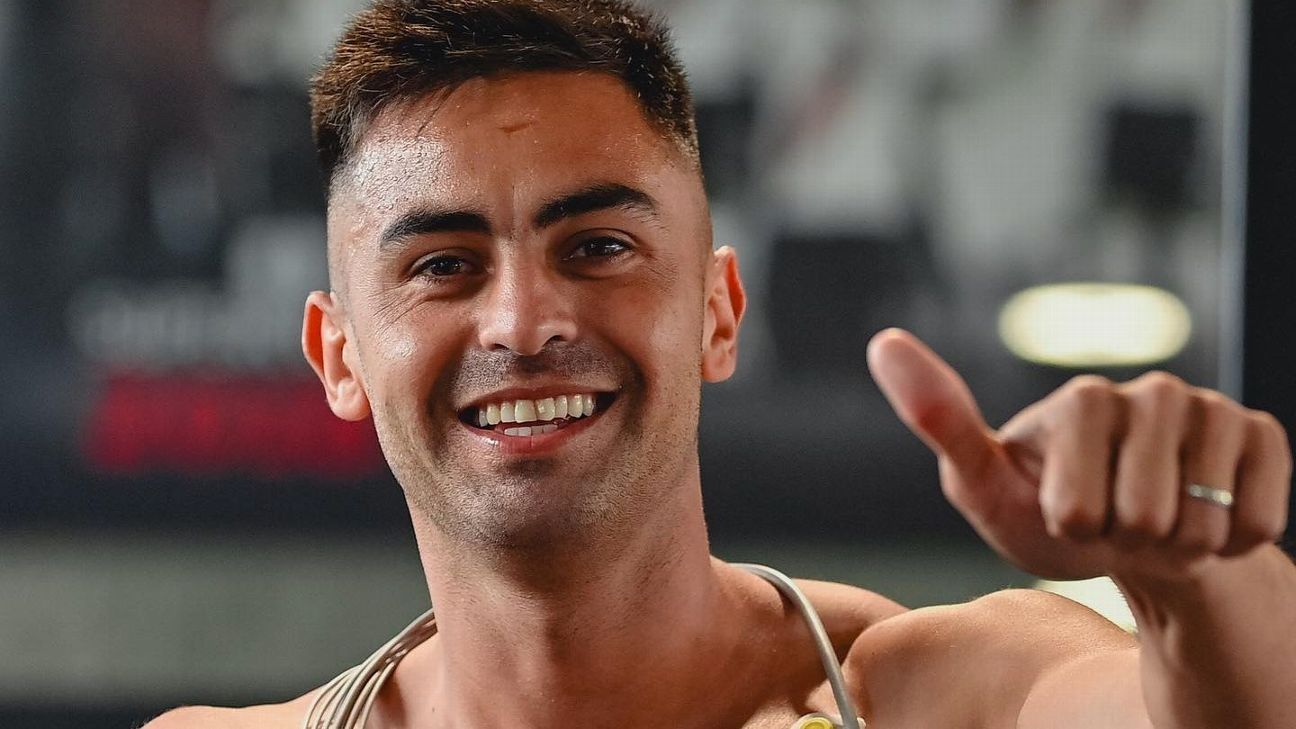 El Pity Martínez fue operado de la rodilla en Barcelona - ESPN