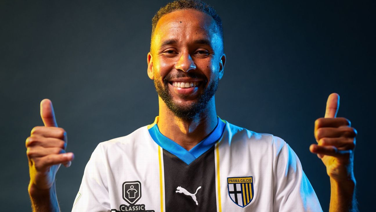 Corinthians negocia a contratação de meia Hernani, ex-Athletico-PR - ESPN