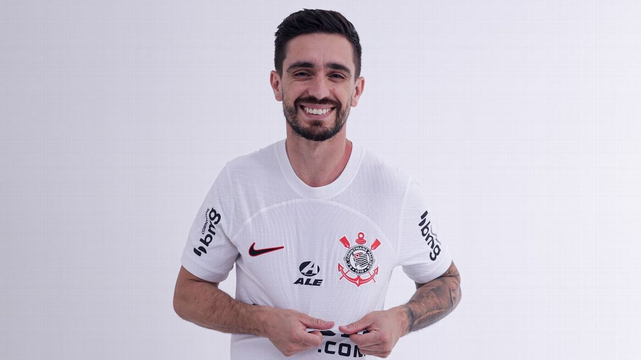 Igor Coronado esclarece sondagem do Flamengo e dá recado para animar torcida do Corinthians ...