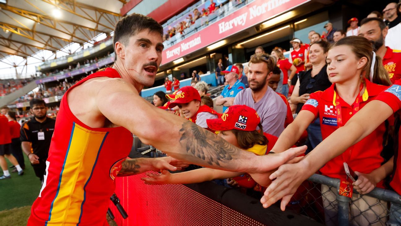 Alex Sexton's new life in Damien Hardwick's Gold Coast 'three amigo ...