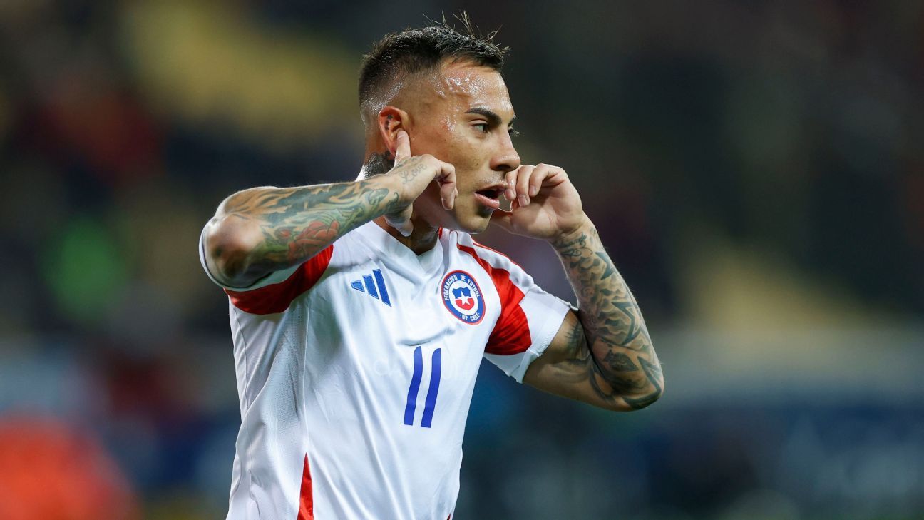 Eduardo Vargas celebró con un golazo su retorno a la Selección Chilena - ESPN