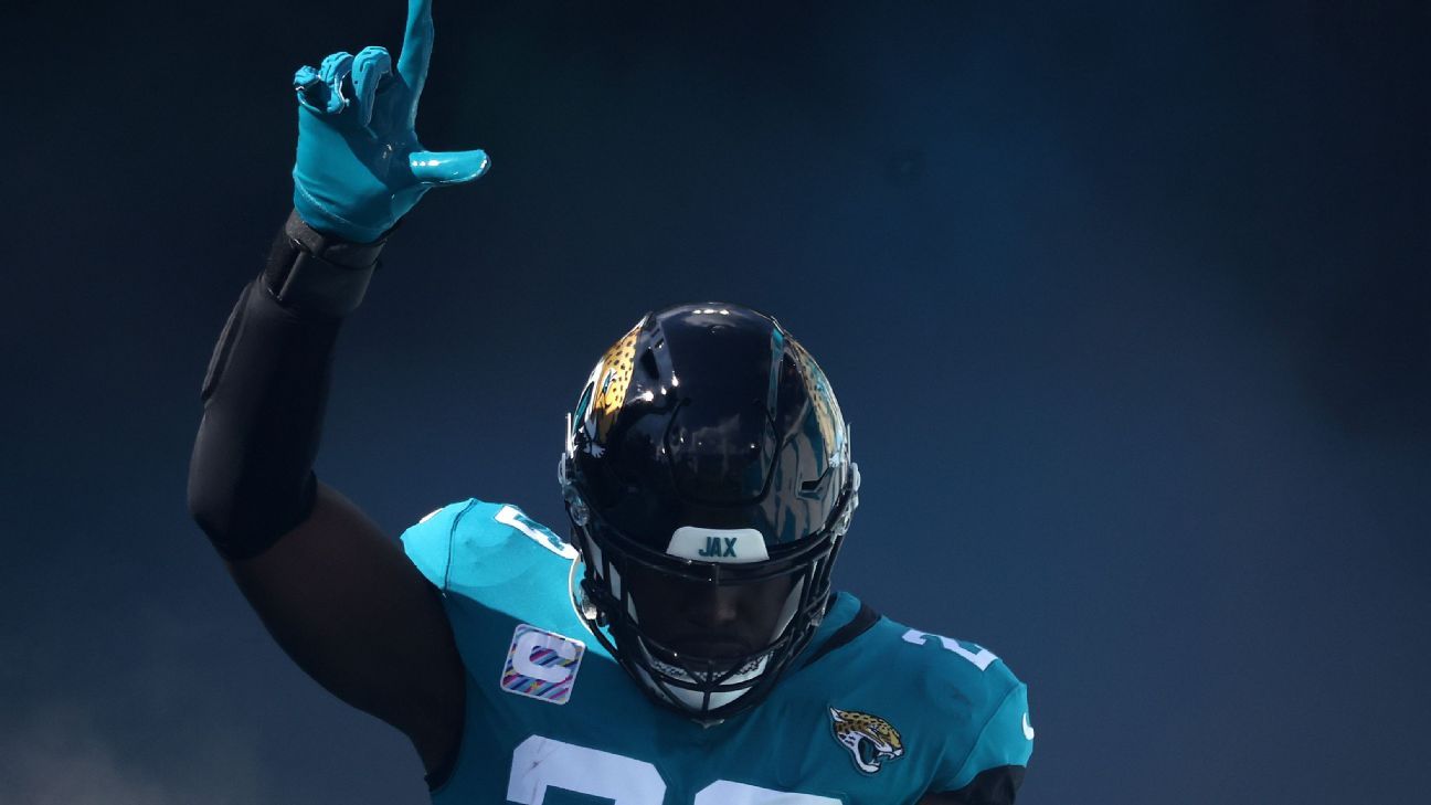 Los Jaguars extienden a Oluokun por 3 años - ESPN