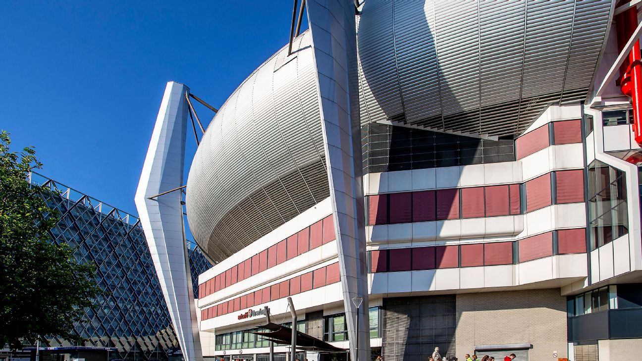 PSV mikt op uitbreiding stadion na positief onderzoek: "Weten nu wat er ...
