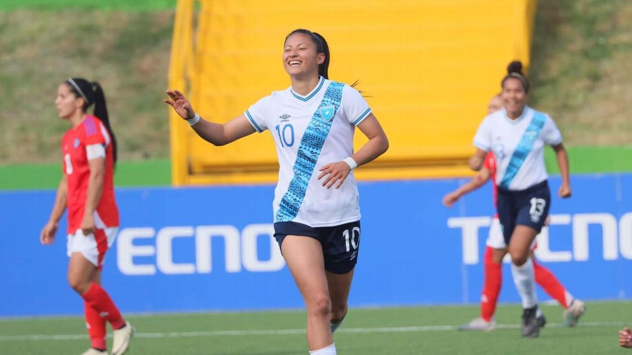 Andrea 'La Joya' Álvarez se luce con un triplete y la Selección de ...