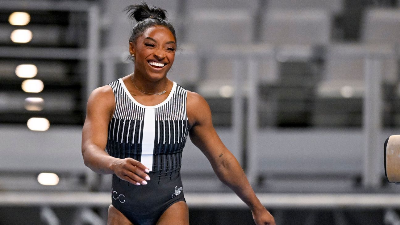 Simone Biles surges to early lead at U.S. Championships - ESPN