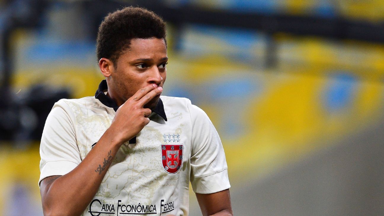 André 'Balada' diz que amigos cantavam pagode para tirar sarro do Vasco ...