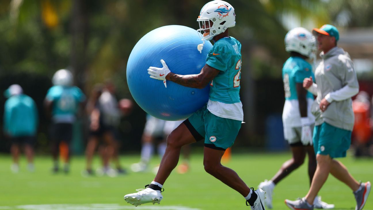 Jordan Poyer con la motivación de interceptar a Josh Allen y vencerlo ...