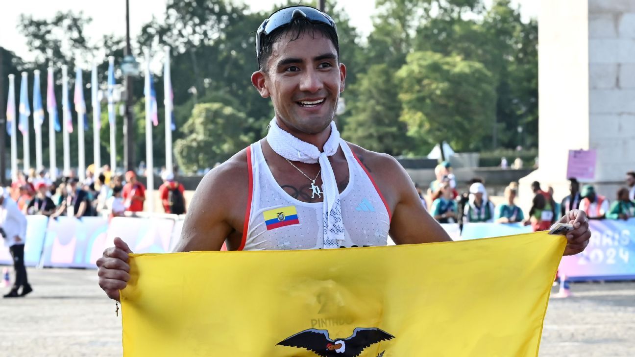 Moisés Caicedo charló con Daniel Pintado para felicitarlo por el oro ...