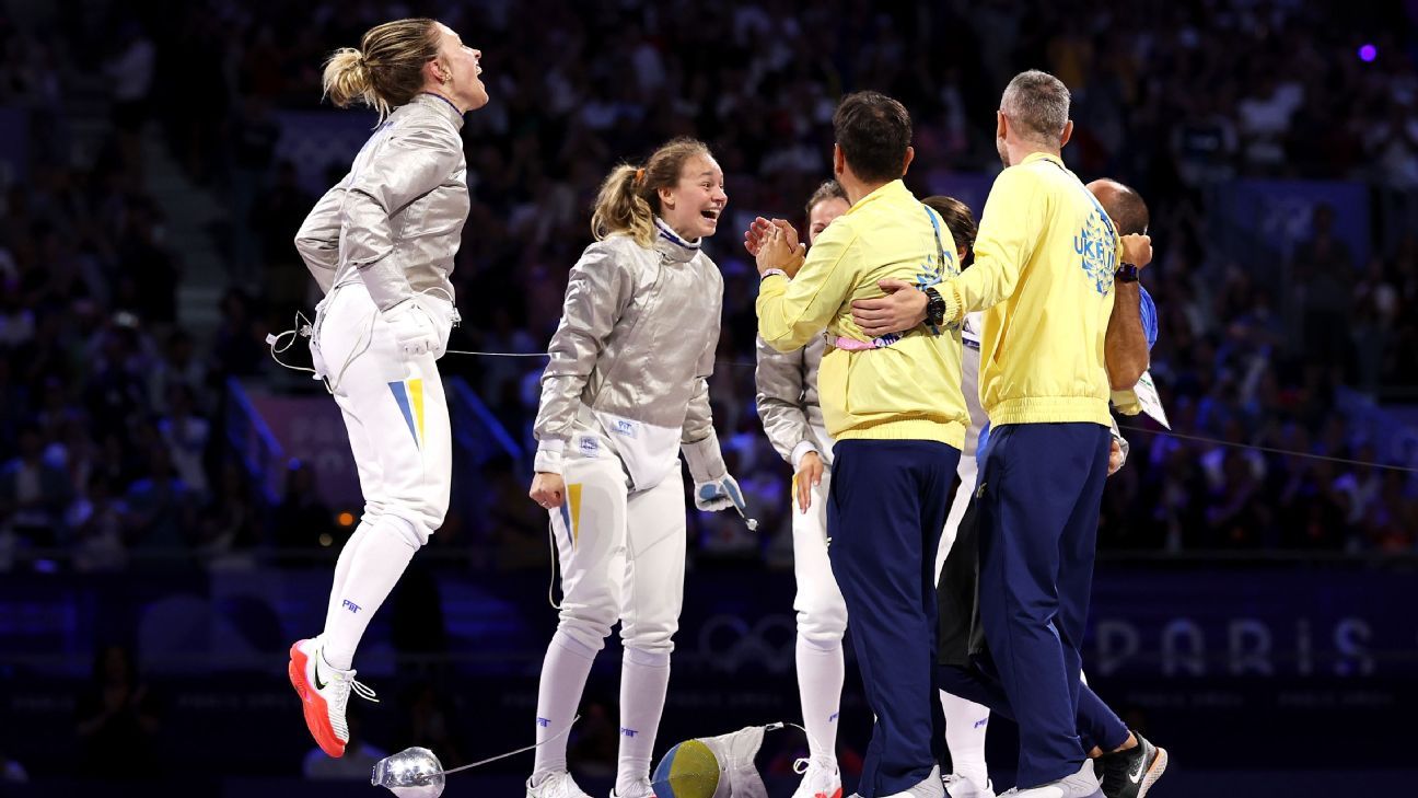 Ukraine wins first gold in Paris in women's team saber fencing - ESPN