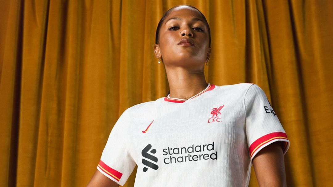 Liverpool complete 2024-25 kit set with white third jersey - ESPN