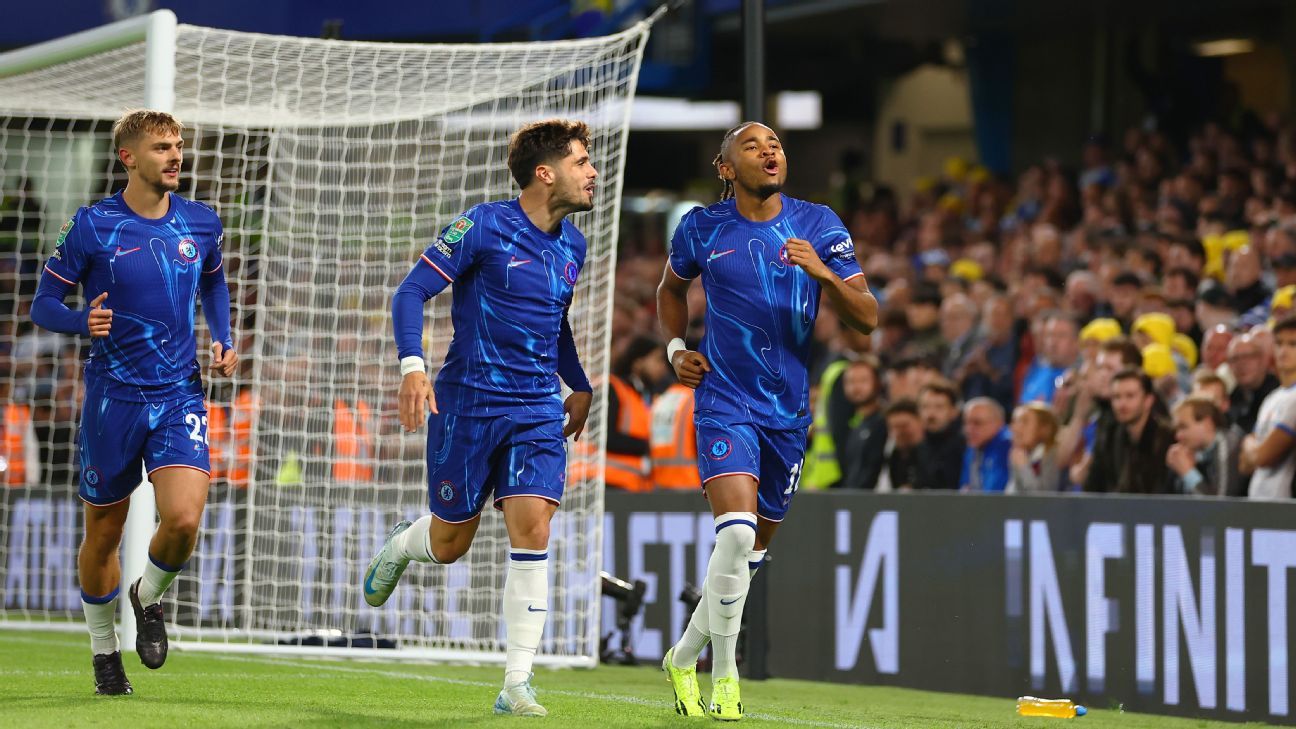 Chelsea Dépasse Barrow Avec Le Triplé De Nkunku Marque Et Avance En Coupe De La Ligue Anglaise