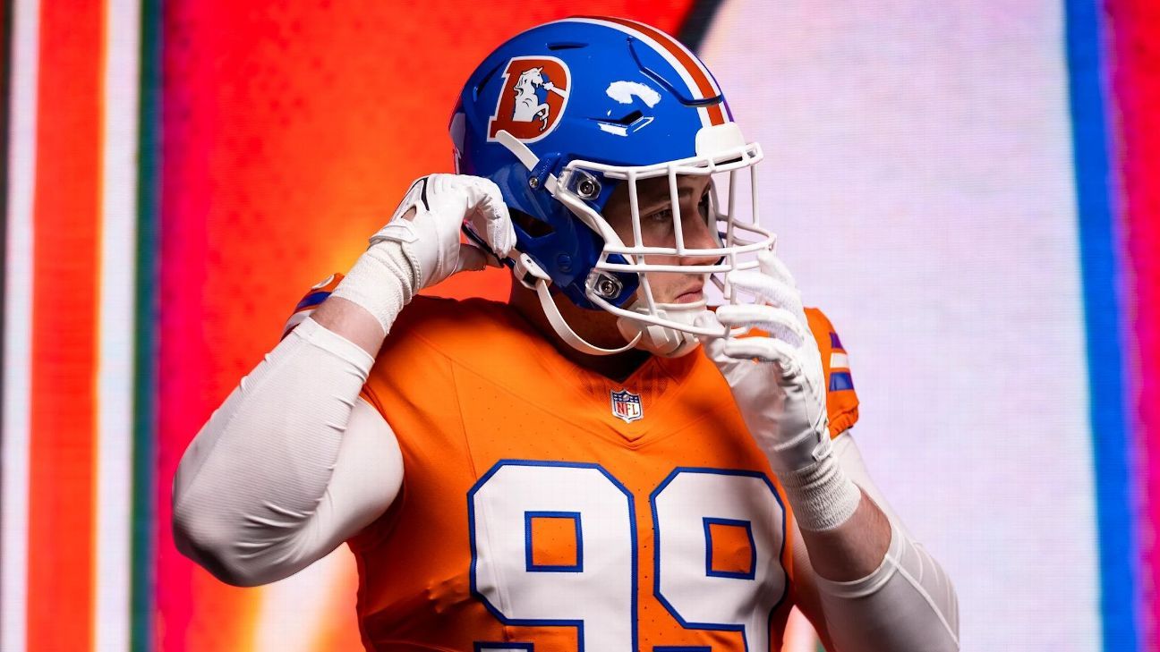 Denver Broncos' youth embraces iconic Orange Crush throwbacks - ESPN