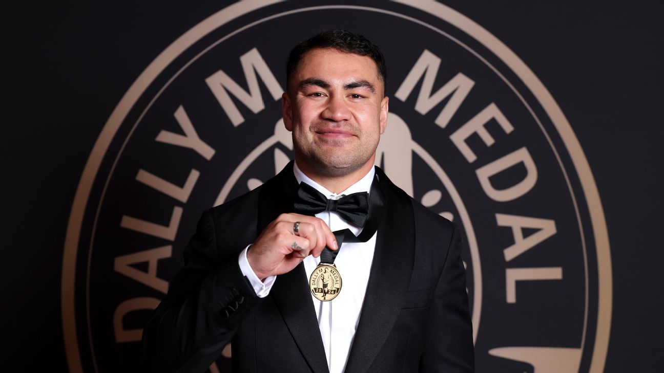 NRL's Hughes, NRLW's Kelly voted best in 2024 by peers - ESPN