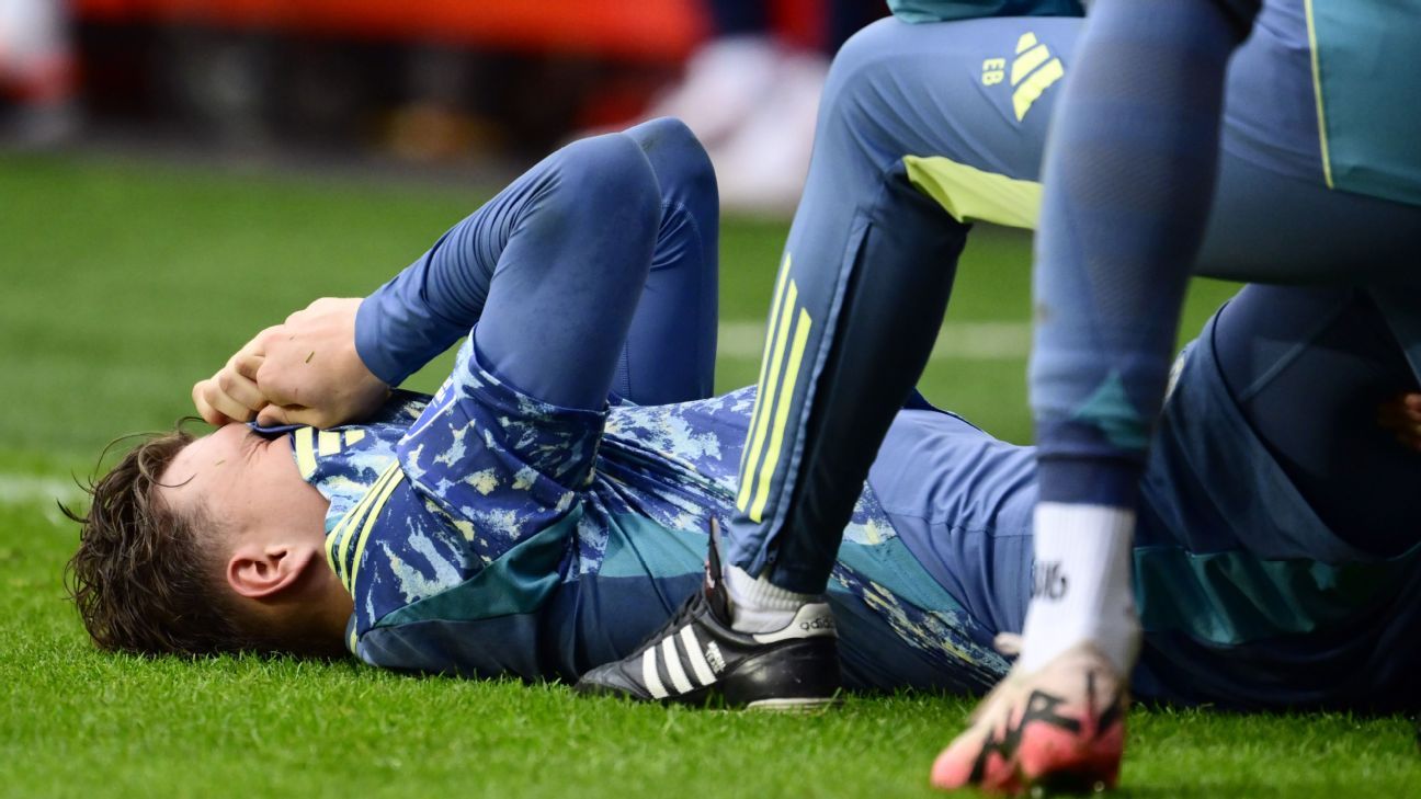 'Aderlating voor Ajax: Godts weken aan de kant' - ESPN