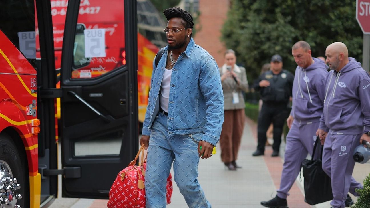 Derrick Henry's denim look leads NFL Week 12's arrivals - ESPN