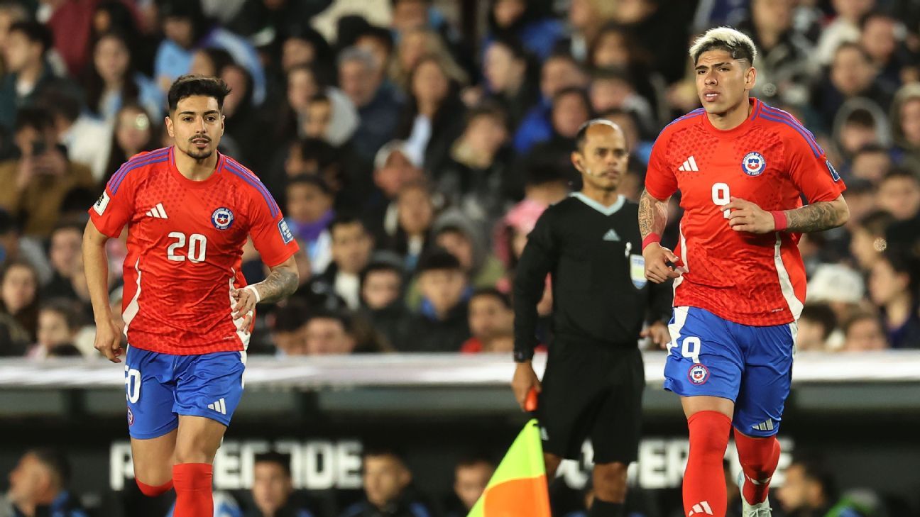 ¿Quién es Williams Alarcón? Su trabajado camino para llegar a Boca ...