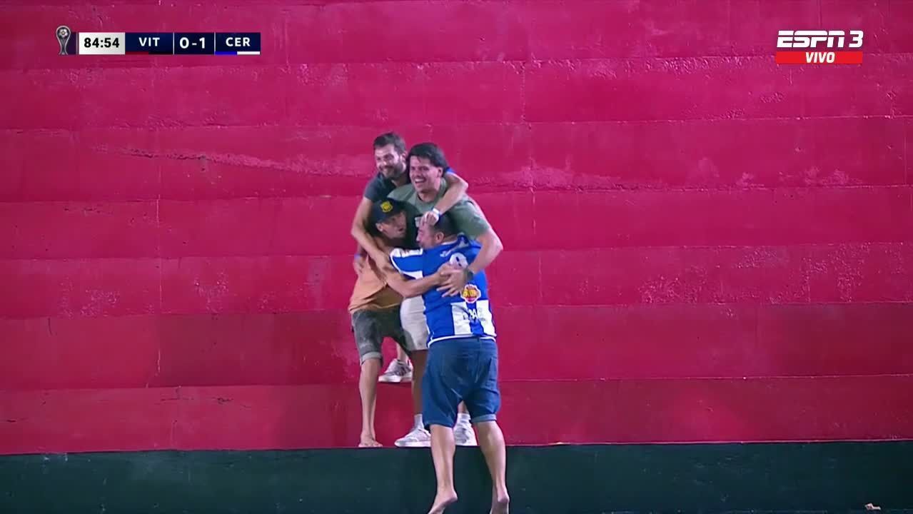 La historia de los hinchas de Cerro Largo que viajaron a Brasil - ESPN