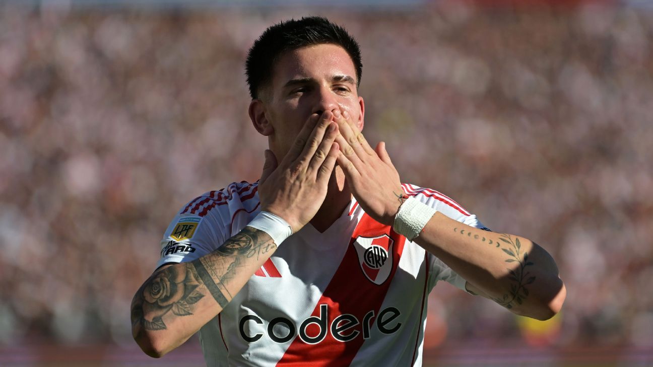 River-Boca: tremendo golazo de tiro libre de Franco Mastantuono para abrir el Superclásico - ESPN