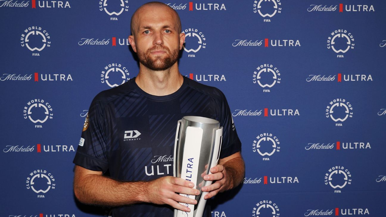 Christian Gray, el maestro de escuela que eliminó a Boca Juniors - ESPN