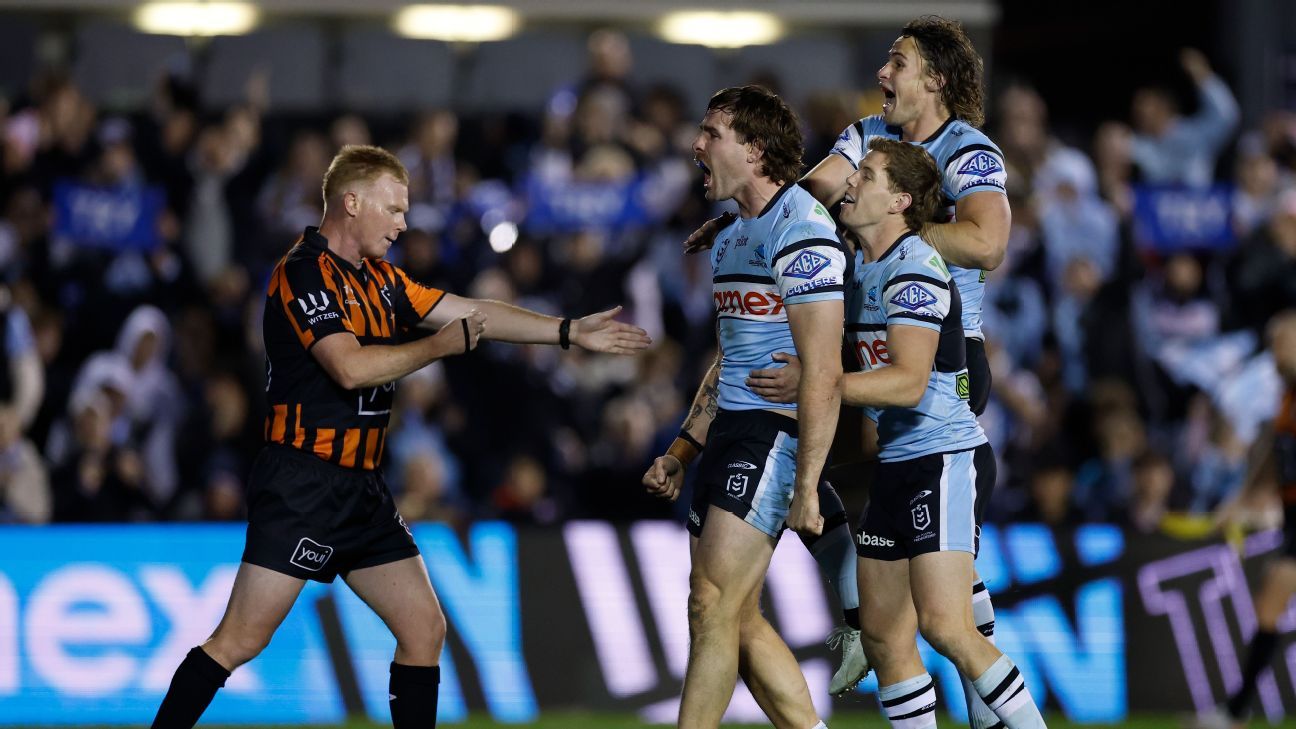 Brailey stars as Sharks score vital win over Roosters - ESPN