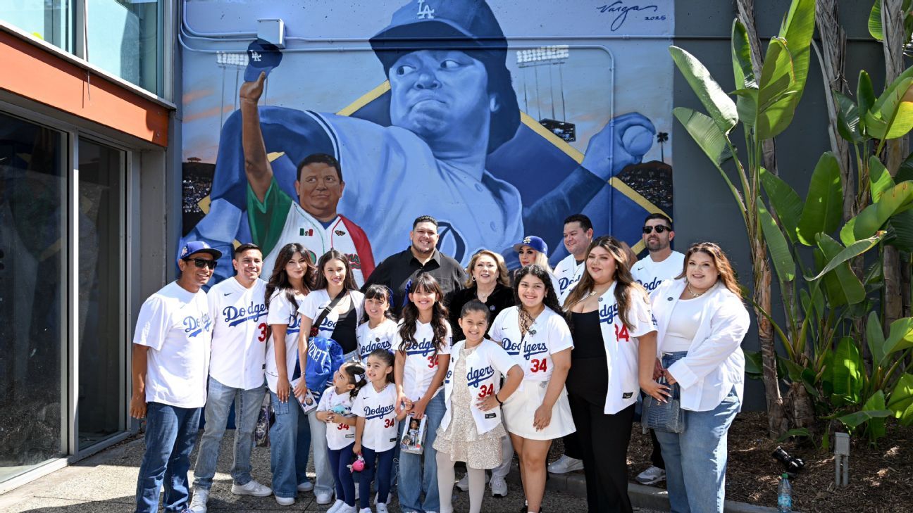 Dodgers rinde homenaje póstumo a Valenzuela y devela mural - ESPN