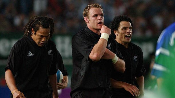 Giyuu comic punishment upon viewing her profile and