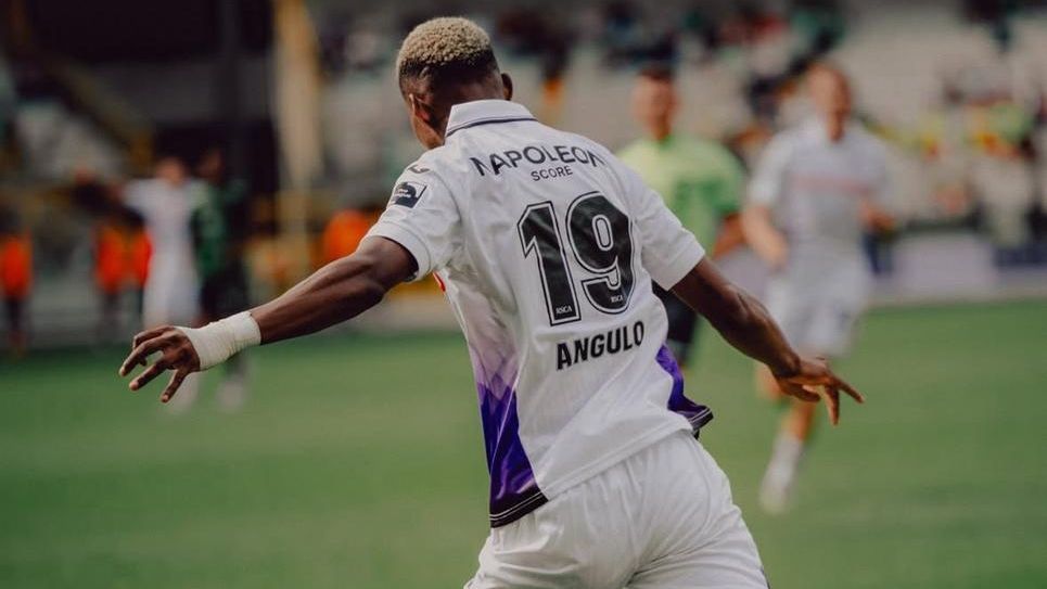 Sigue sumando buenas actuaciones: dos asistencias de Nilson Angulo para ...