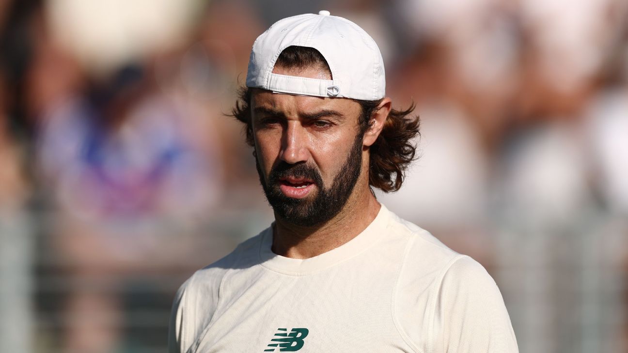 'New balls, please': Thompson lashes US Open officials - ESPN