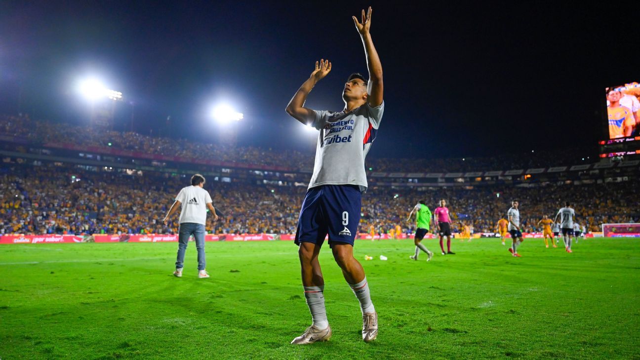 Cruz Azul rescata empate ante Tigres en El Volcán - ESPN