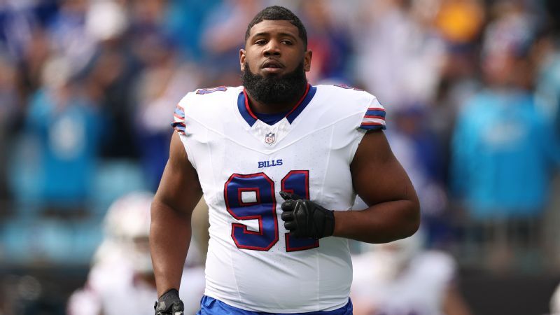 DT Ed Oliver, de Bills, se desgarró biceps, será baja indefinida - ESPN
