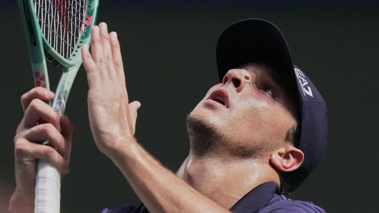 Luciano Darderi, "decepcionado" al no ser convocado a la Copa Davis ...