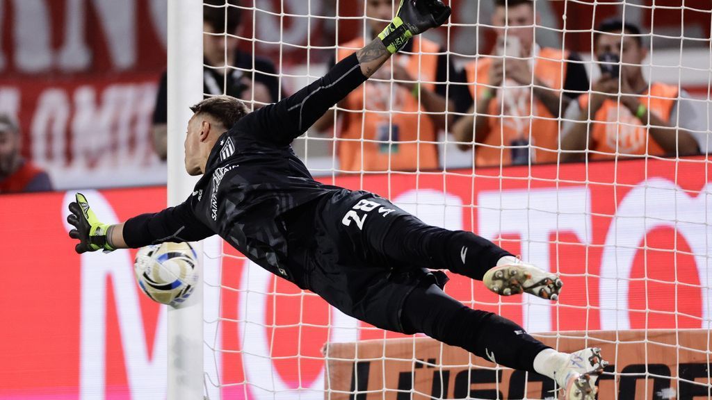 Fernando Muslera recordó al Maestro Tabárez tras la coronación con ...