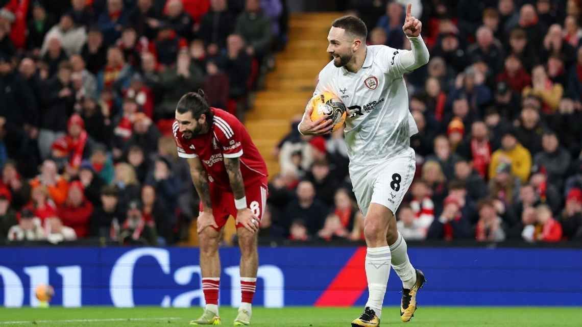 Liverpool: Robertson criticó el taconazo de Szoboszlai - ESPN