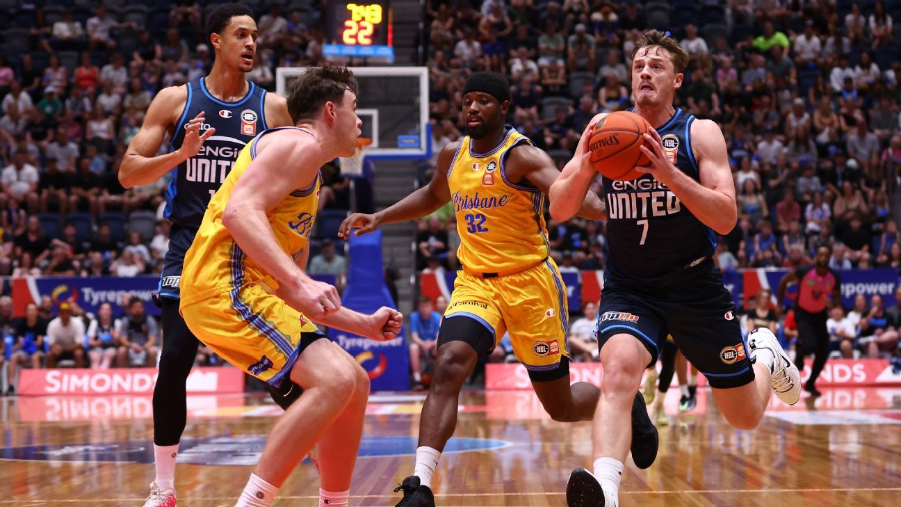 United thrash Bullets, but ex-NBA star injured - ESPN