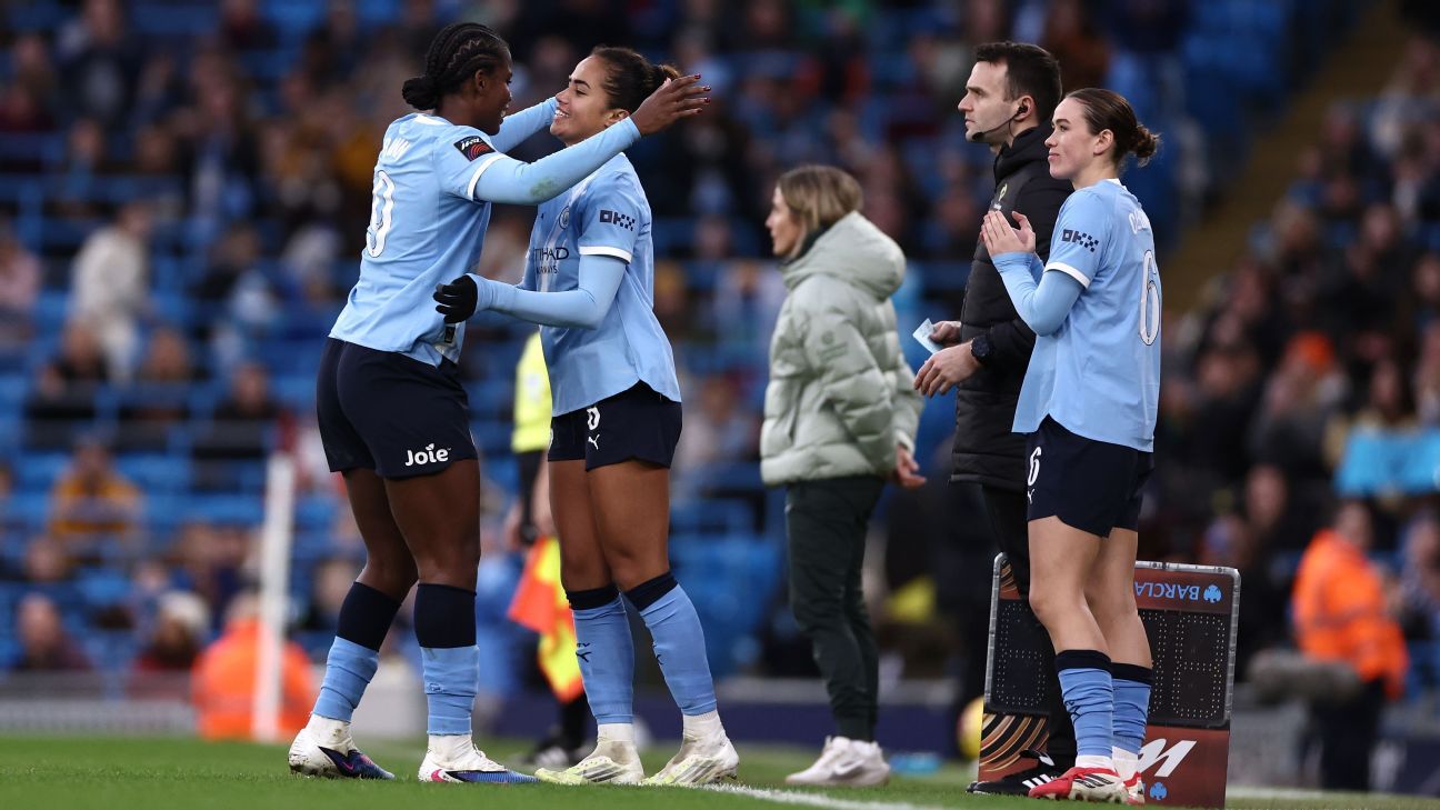 Mary Fowler back from ACL injury on Manchester City's landmark day - ESPN