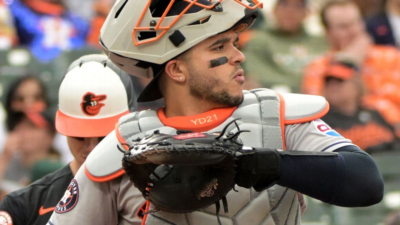 Houston Astros scratch C Yainer Diaz with abdominal injury - ESPN