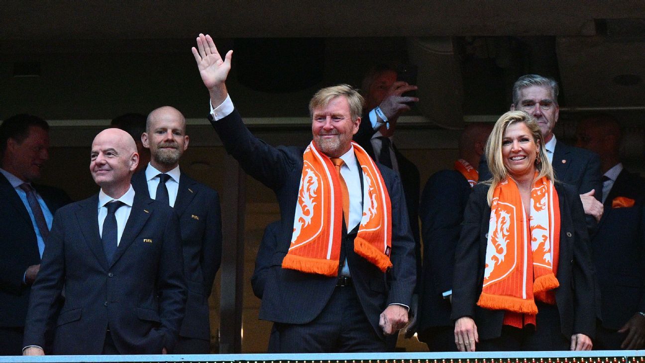 From orange to blue: Dutch royals pull World Cup double duty - ESPN